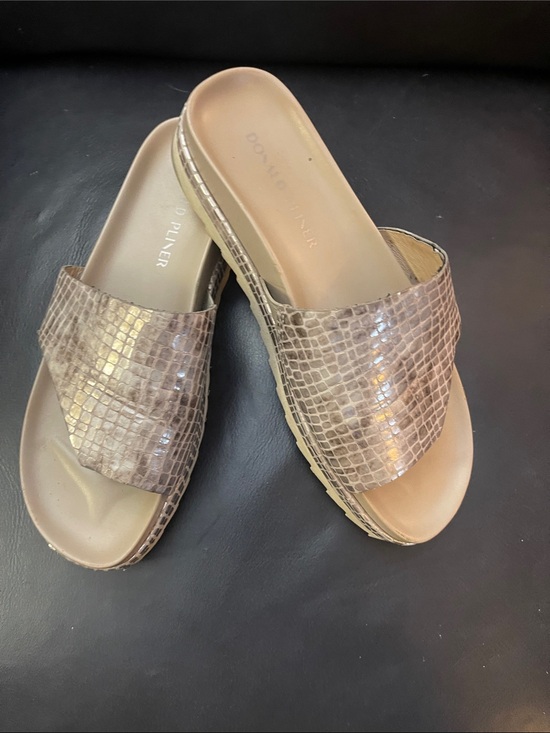 Donald J. Pliner | Shoes | Donald J Pliner Shimmer Taupe Snakeembossed ...